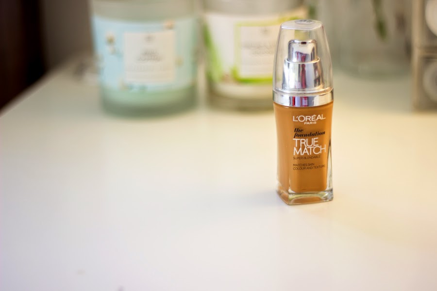 FashStyleLiv: L'Oreal True Match Foundation Review (N6.5)