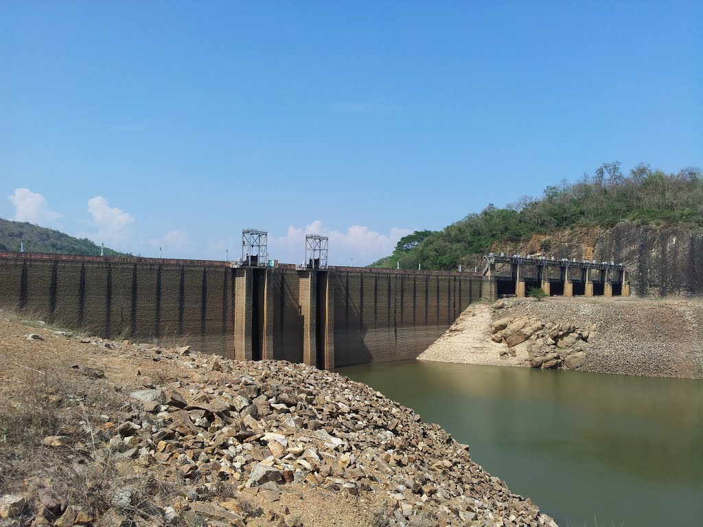 Tamilnadu Tourism: Karaiyar Dam, Papanasam, Thirunelveli