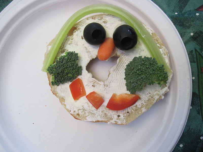 Polka-Dotty Place: Frosty the Snowman Bagel Party