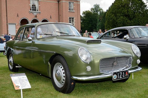 "Tweedland" The Gentlemen's club: Bristol Cars