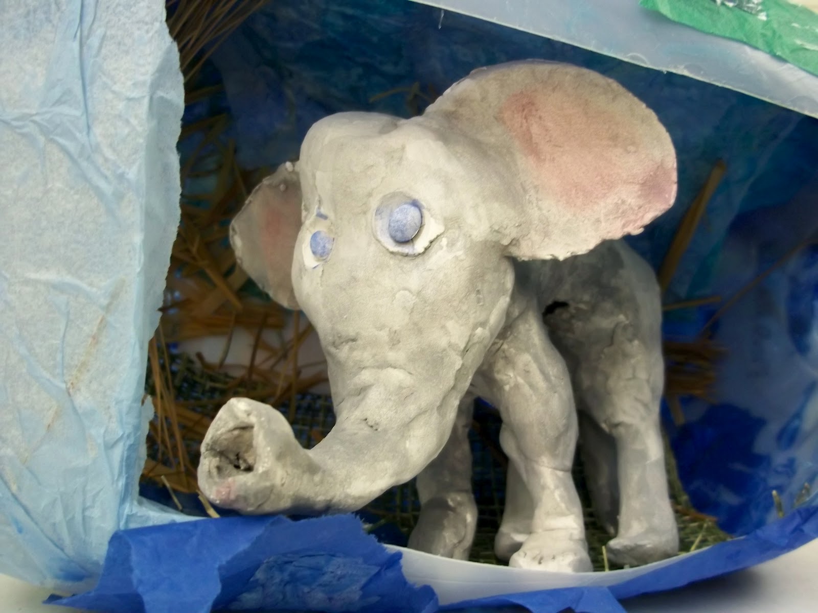 Monument Valley Regional Middle School Art Class: Clay Animals in their ...