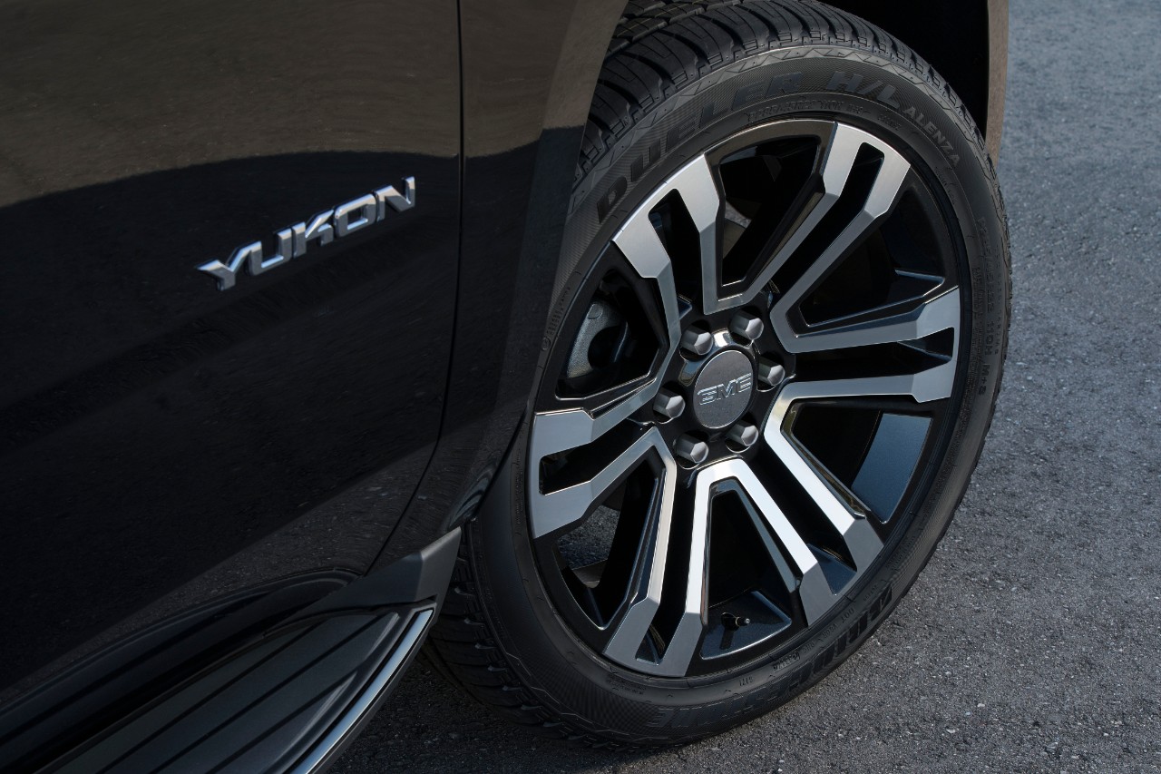 Western GMC Buick Blog: Meet The 2019 GMC Yukon Graphite Edition