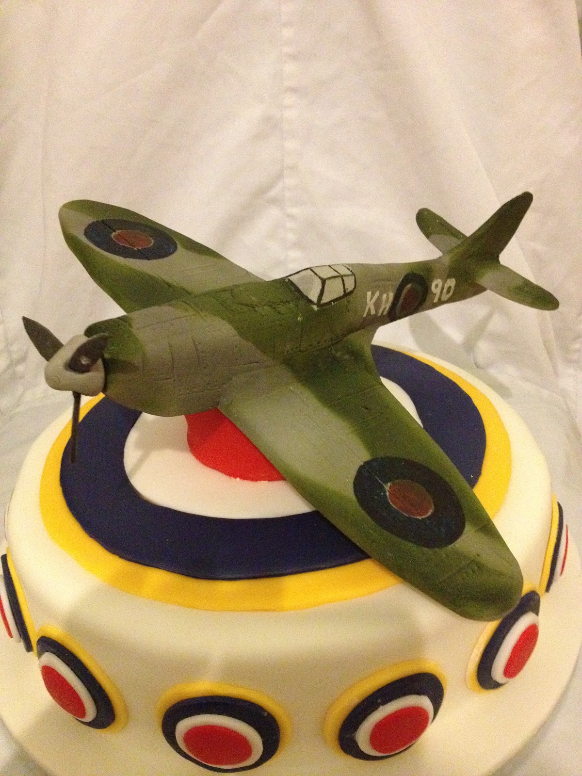 Custom Cake Art: Spitfire Birthday Cake