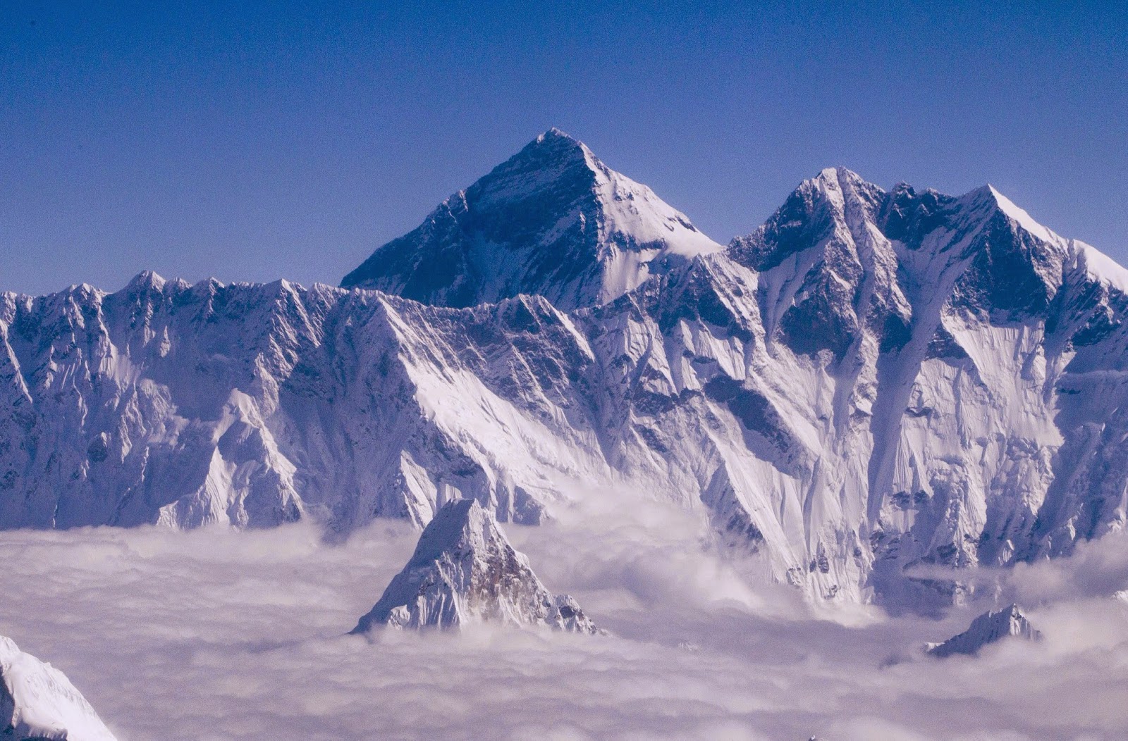 Monte everest wallpapers y fondo movil