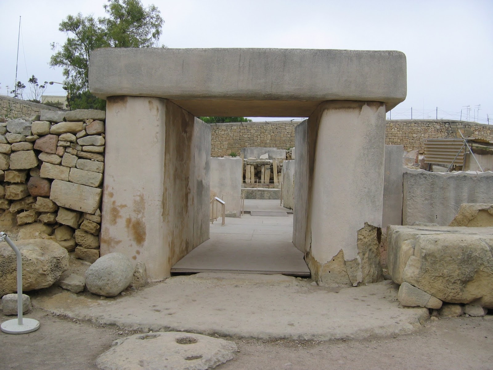 Malta and Gozo Natural Scenery: Ghar Dalam