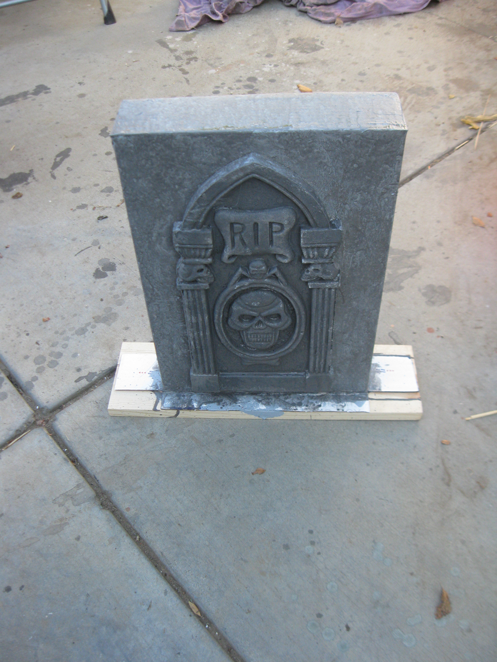 DAVE LOWE DESIGN the Blog: Numerous Gravestones In Under An Hour