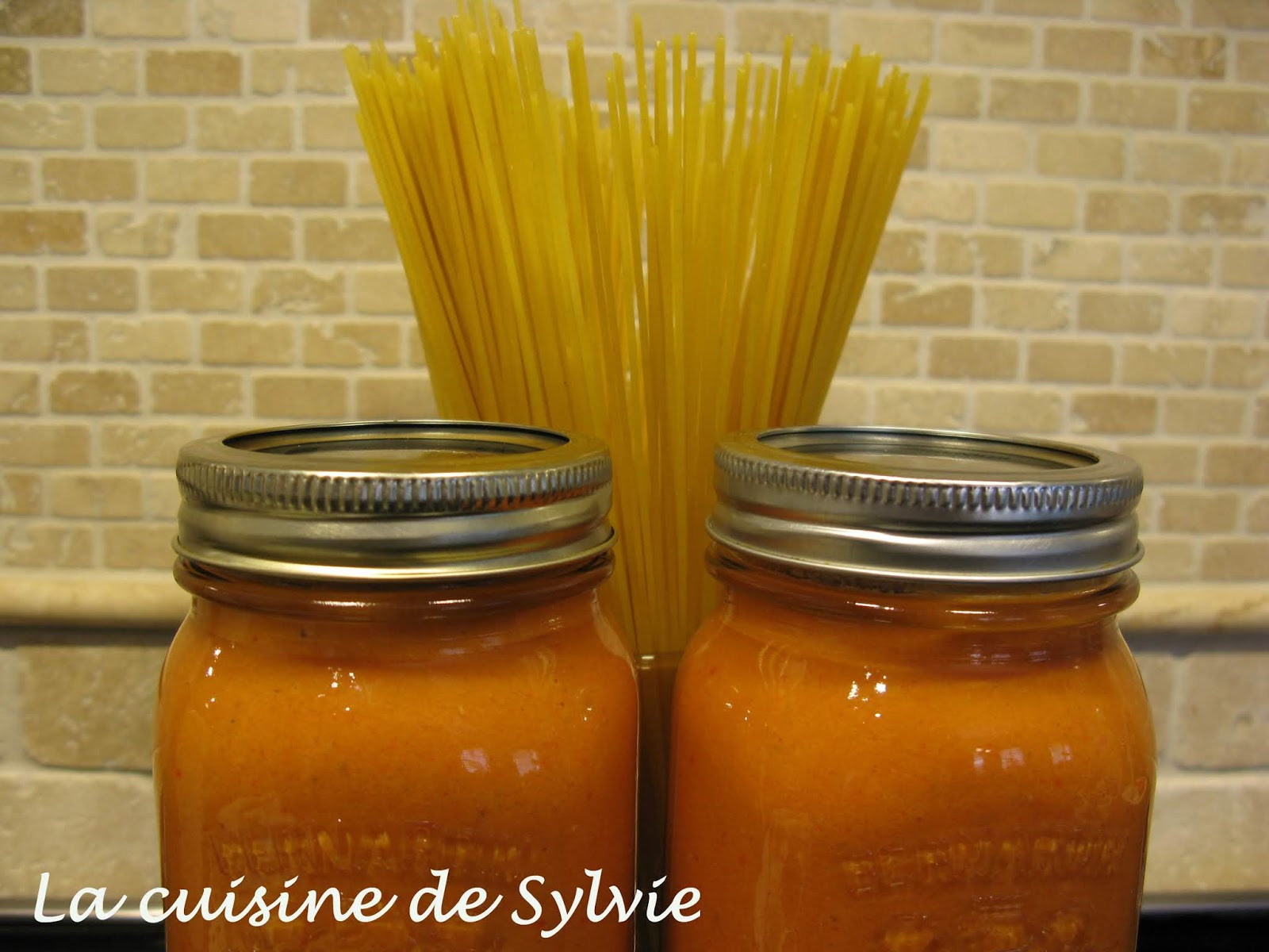 La cuisine de Sylvie: Sauce tomates aux poivrons rouges