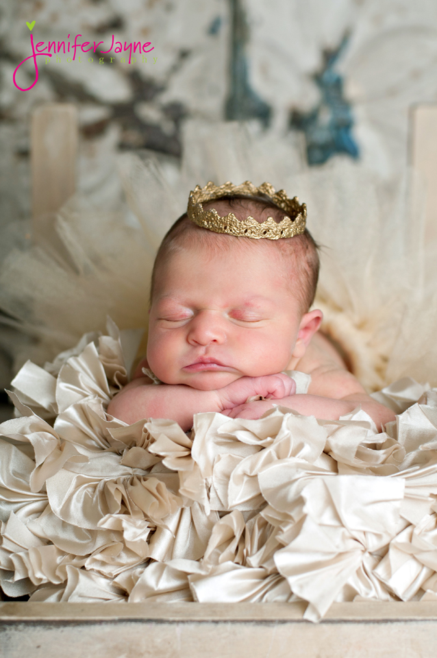 Forty Toes: Adisten's Closet by Modern Chic Tots GIVEAWAY!