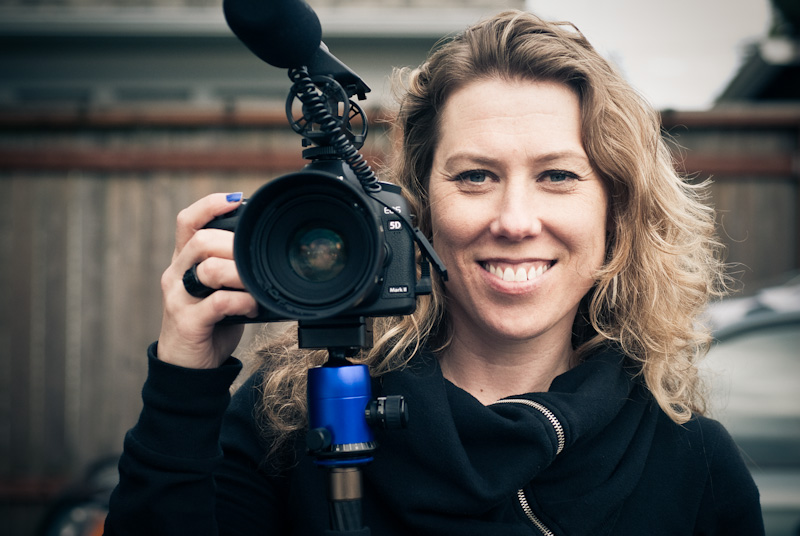 Photo Sister Challenge: Shoot A Stranger in an Urban Setting – Photo Sister