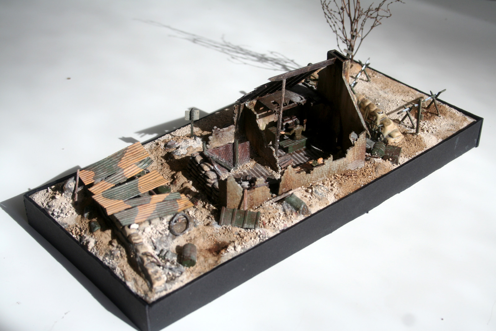 JHmodelator: DIORAMA AIRFIX FORWARD COMMAND POST ESCALA 1/76