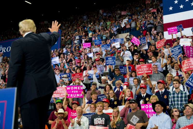 How ‘Plaid Shirt Guy’ Got Prime Seating at a Trump Rally