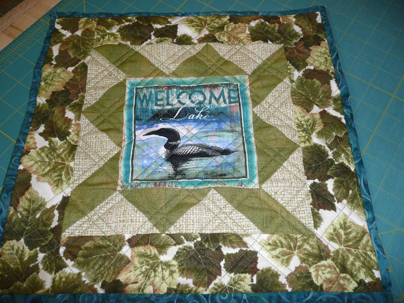Acorn Ridge Quilting: A Little Loon Quilt Gift