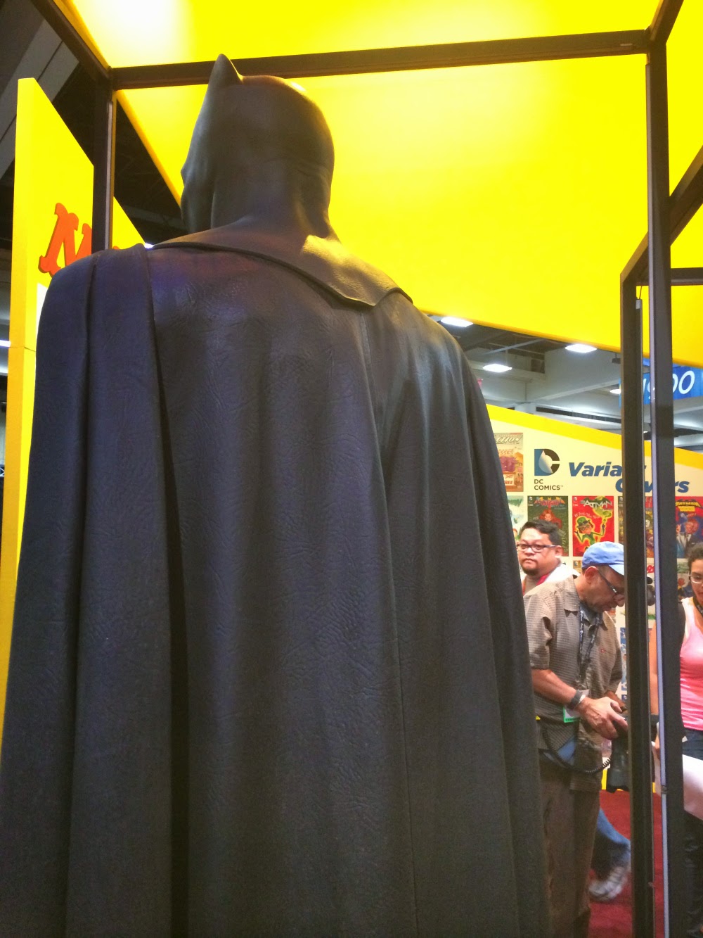 Fashion and Action: New Ben Affleck as Batman - BVS: Dawn of Justice ...