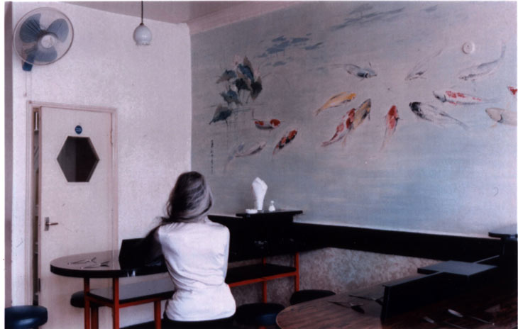 MIRELLE: Hannah Starkey - portraying the isolation of modern women