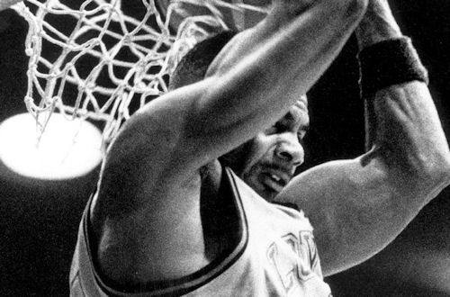 Retro Legend : Hank Gathers | Τρίποντο