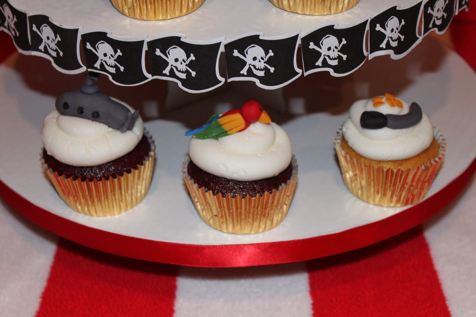 Cakes By Lee: Pirate Cupcake Tower