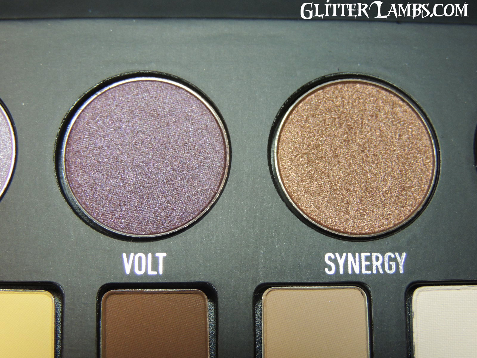 Glitter Lambs: Kat Von D Metal Matte Eyeshadow Palette Swatches Review