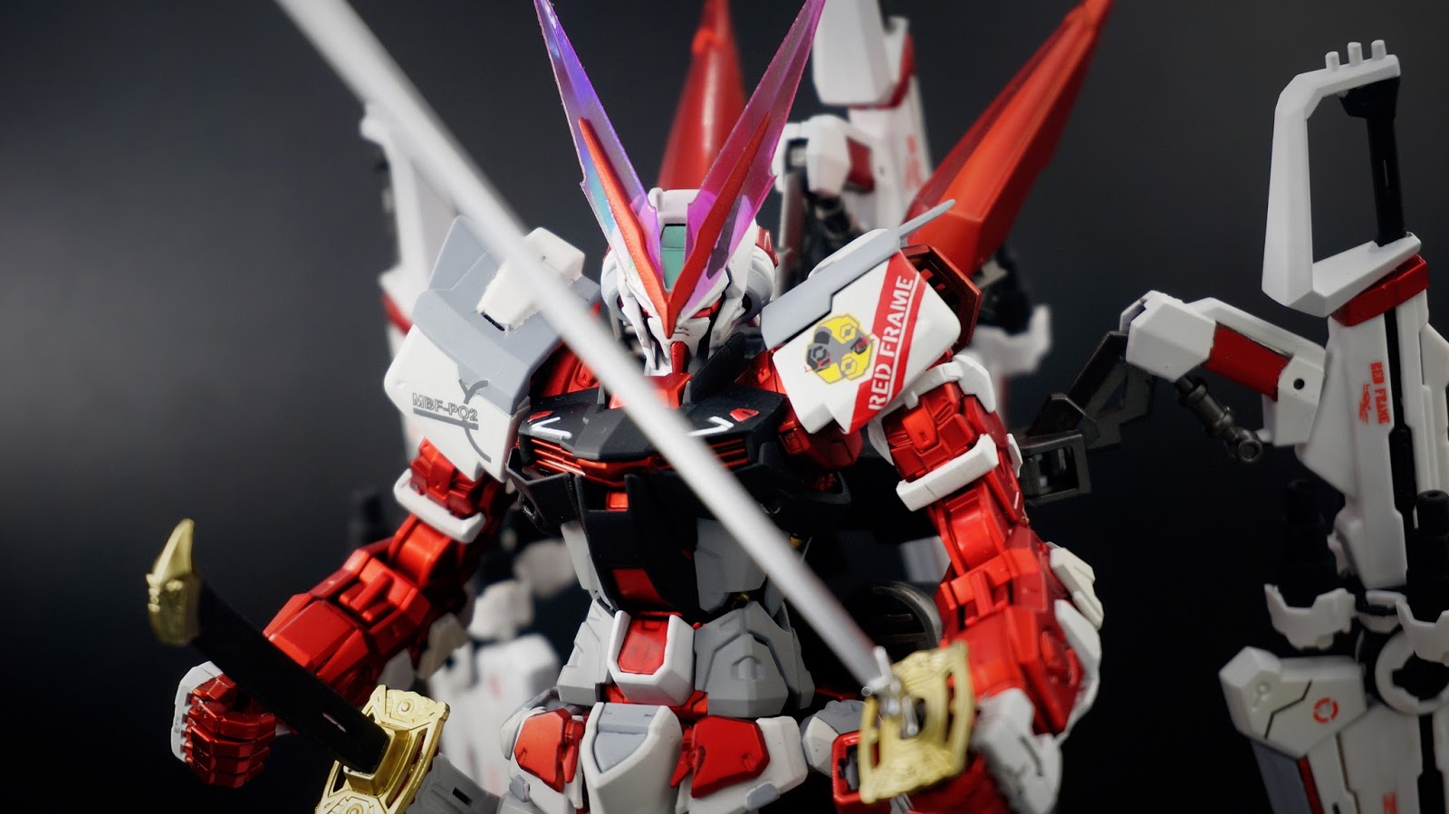 Custom Build: MG 1/100 Gundam Astray Red Dragon