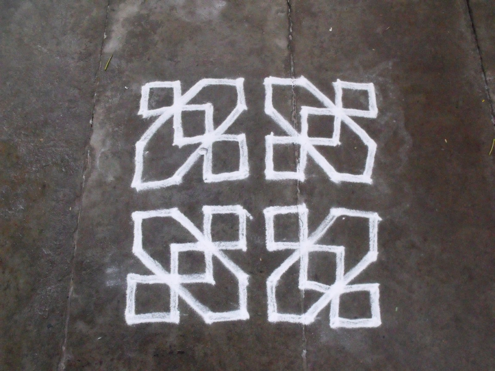 Rangoli designs/Kolam: 8 pulli 8 varisai kolam