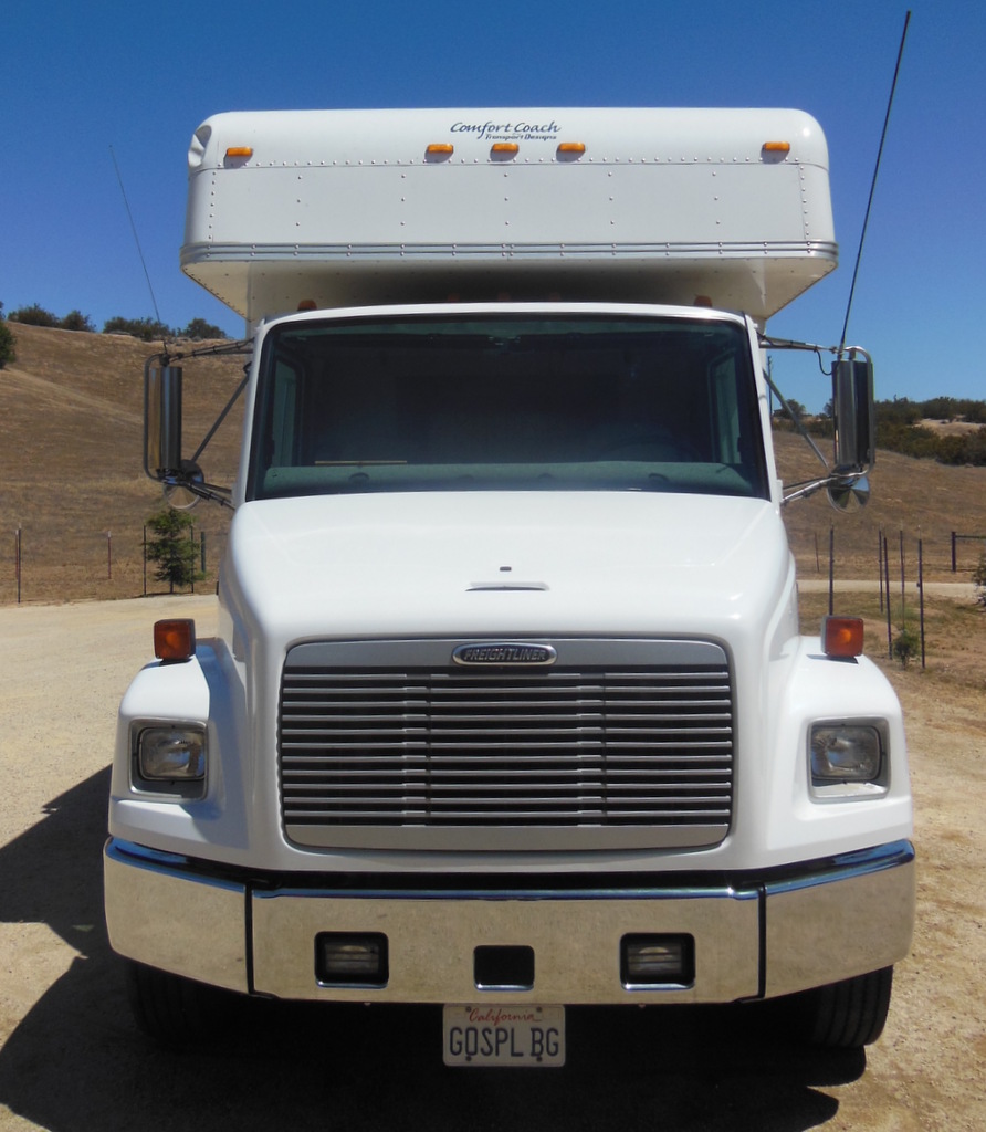 2001 Freightliner Truck Conversion Pictures