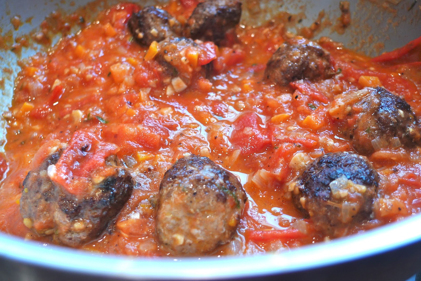 siriously delicious: Hamburger into Meatballs (and a giveaway!)