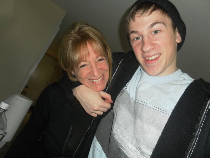 Girls in Headlocks: Kardos Family Reunion: Mrs. Kardos lockdown