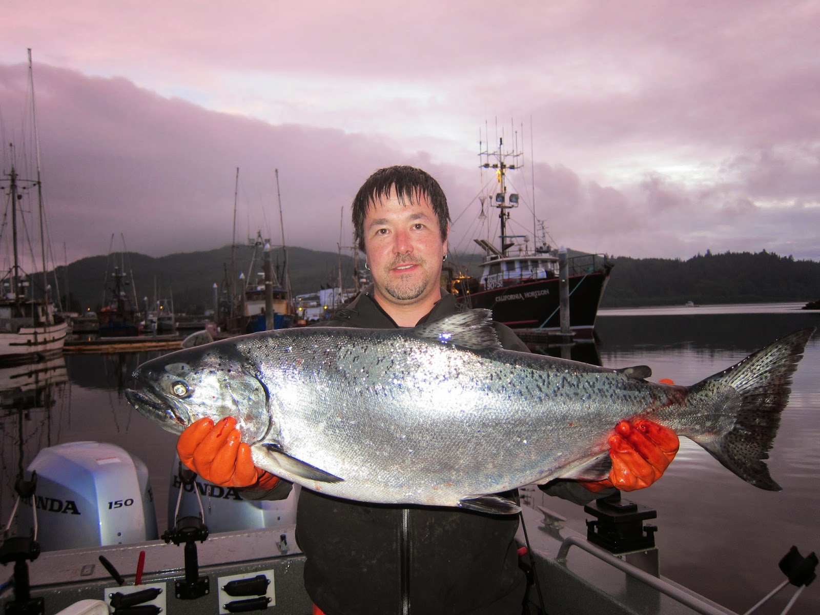 Todds Extreme Fishing: Neah bay salmon and bottom fish