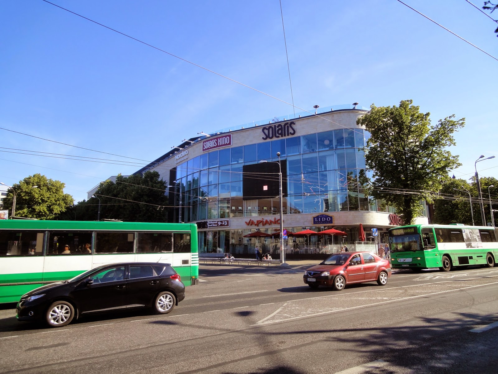 Elokuvateattereita: Apollo Kino Solaris