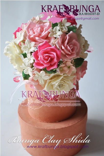 Clay flowers by Krafbunga