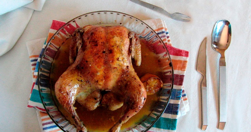 La cocina de Rebeca: Pollo asado aromatizado bajo la piel