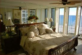 House And Home Designs: Let the air free flows with open wide windows