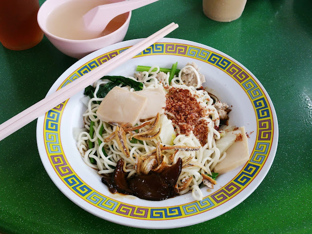 To See To Feel To Eat: Top 1 Hand Made Noodle, Beauty World
