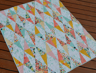 Happy Quilting: Diamond Drop Quilt - A Finish and Tutorial