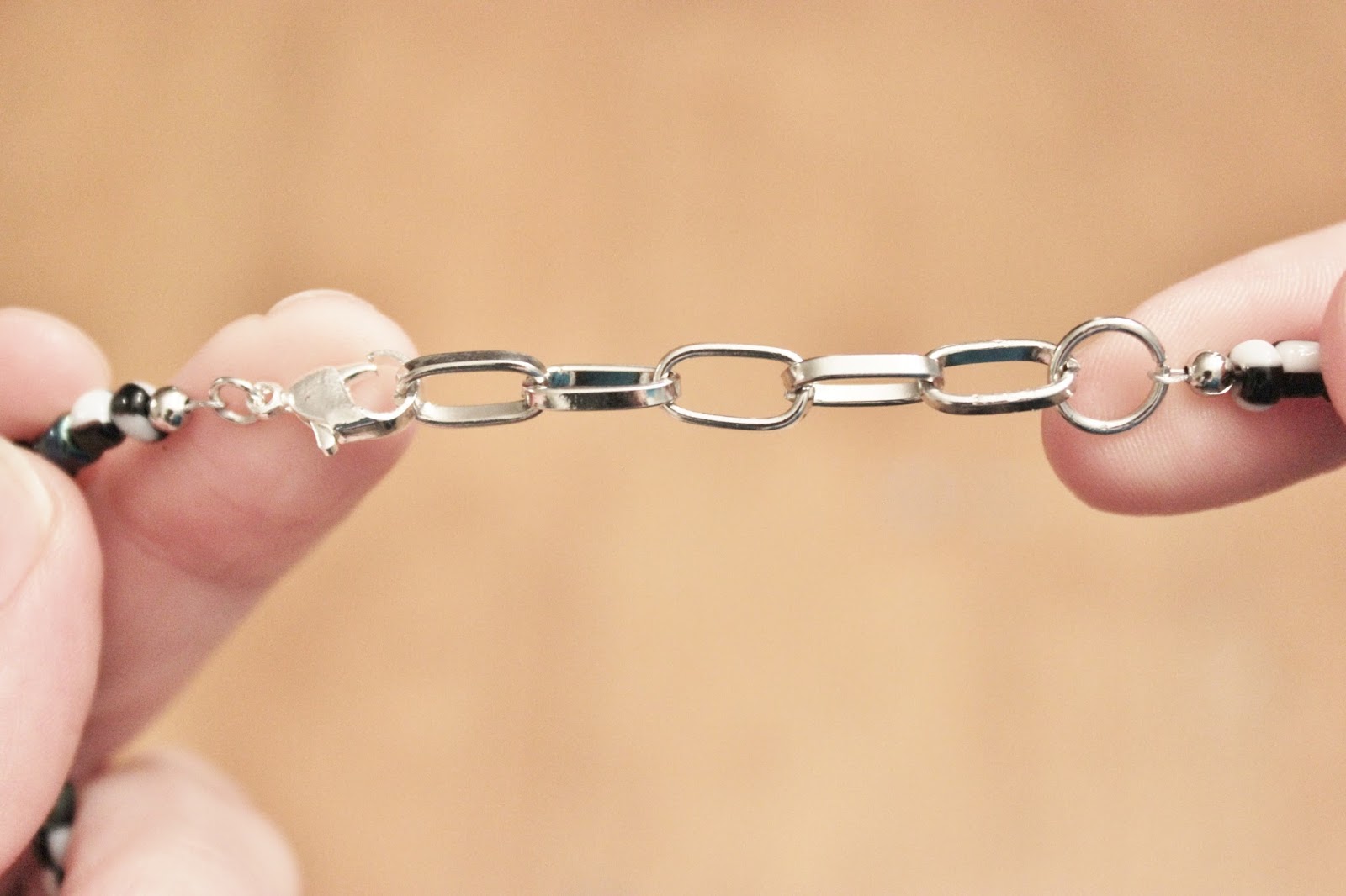 Native Bloom: Tutorial Tuesday - Beginners Bead Stringing Tutorial