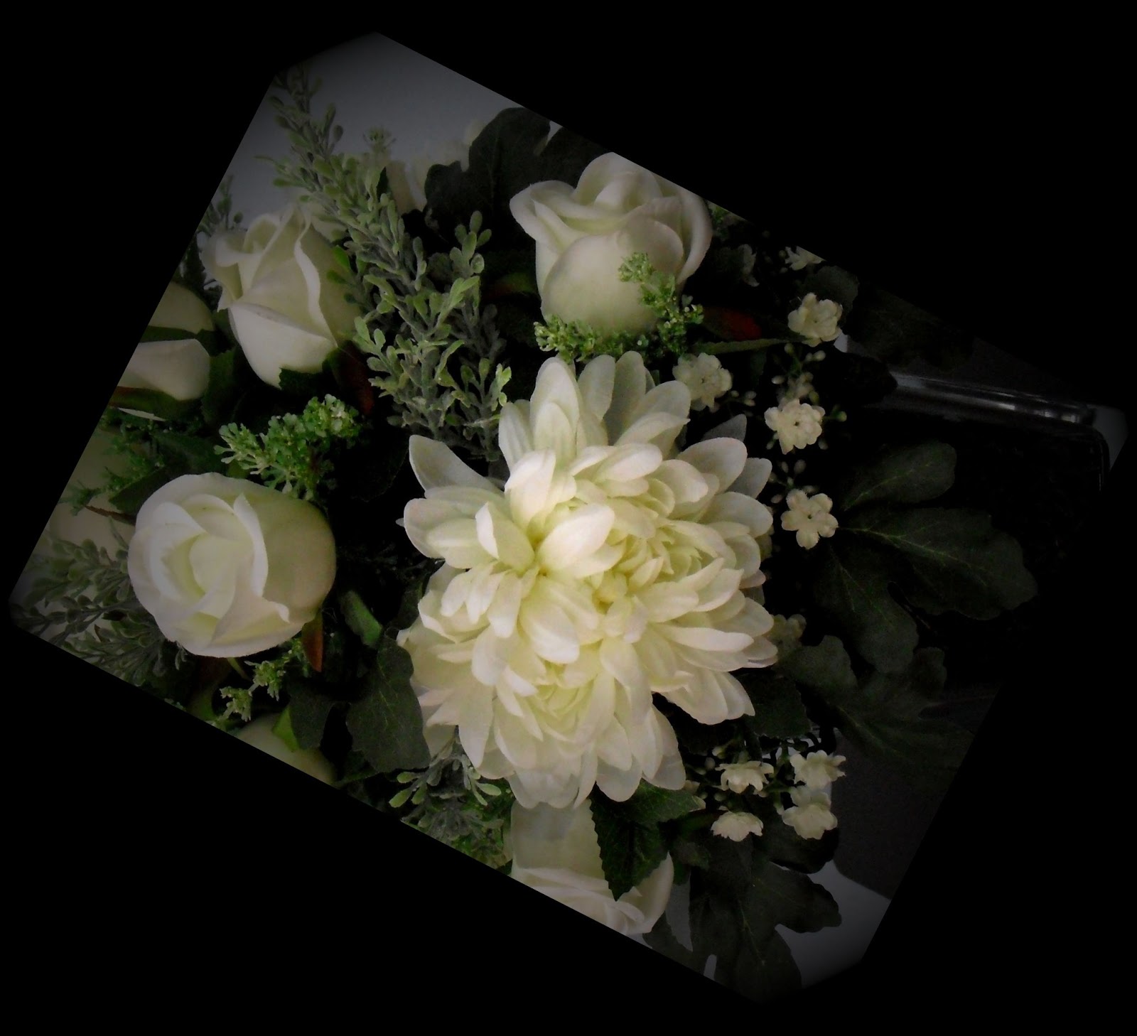 KEDAI BUNGA NORA FLORA: Gubahan bunga di dalam pasu kaca