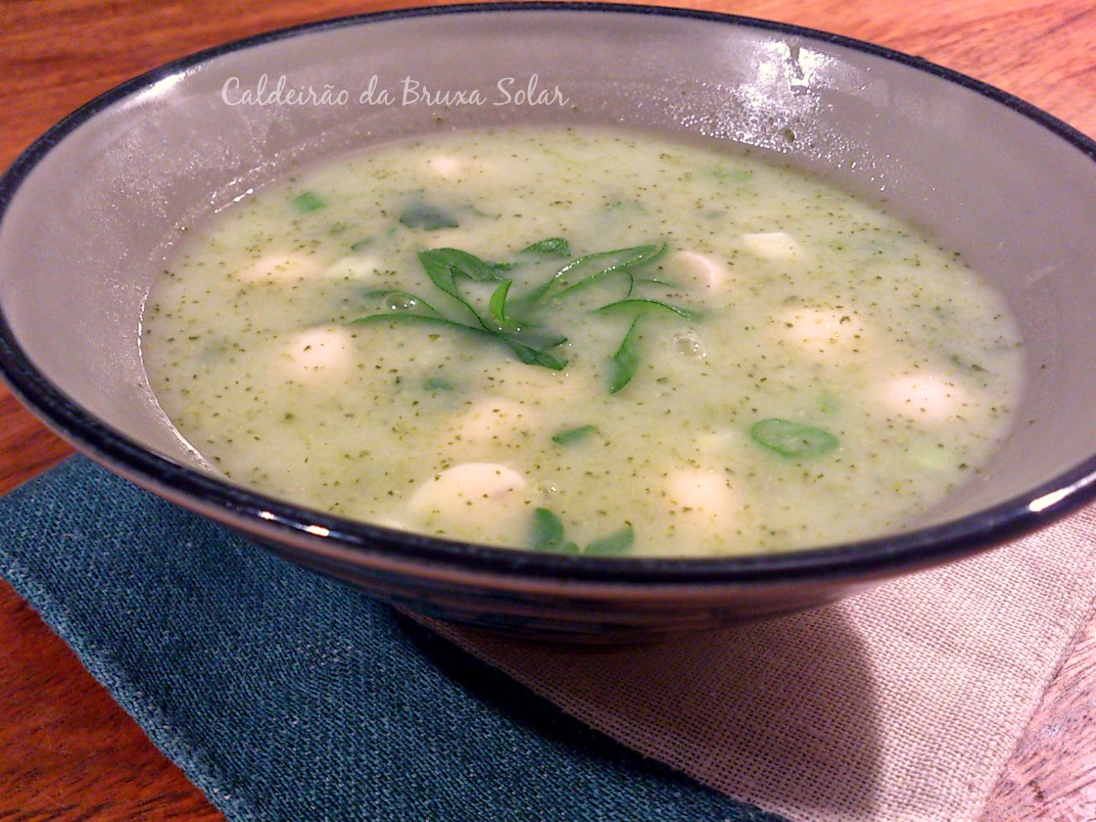 Receitas do Caldeirão : Sopa creme de brócolis e batata doce com cogumelos