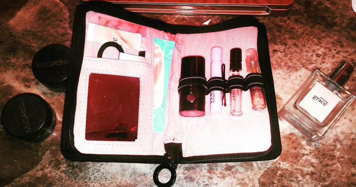 Yarnandbeauty: EASY DIY EMERGENCY BEAUTY KITS! What's in your wallet?