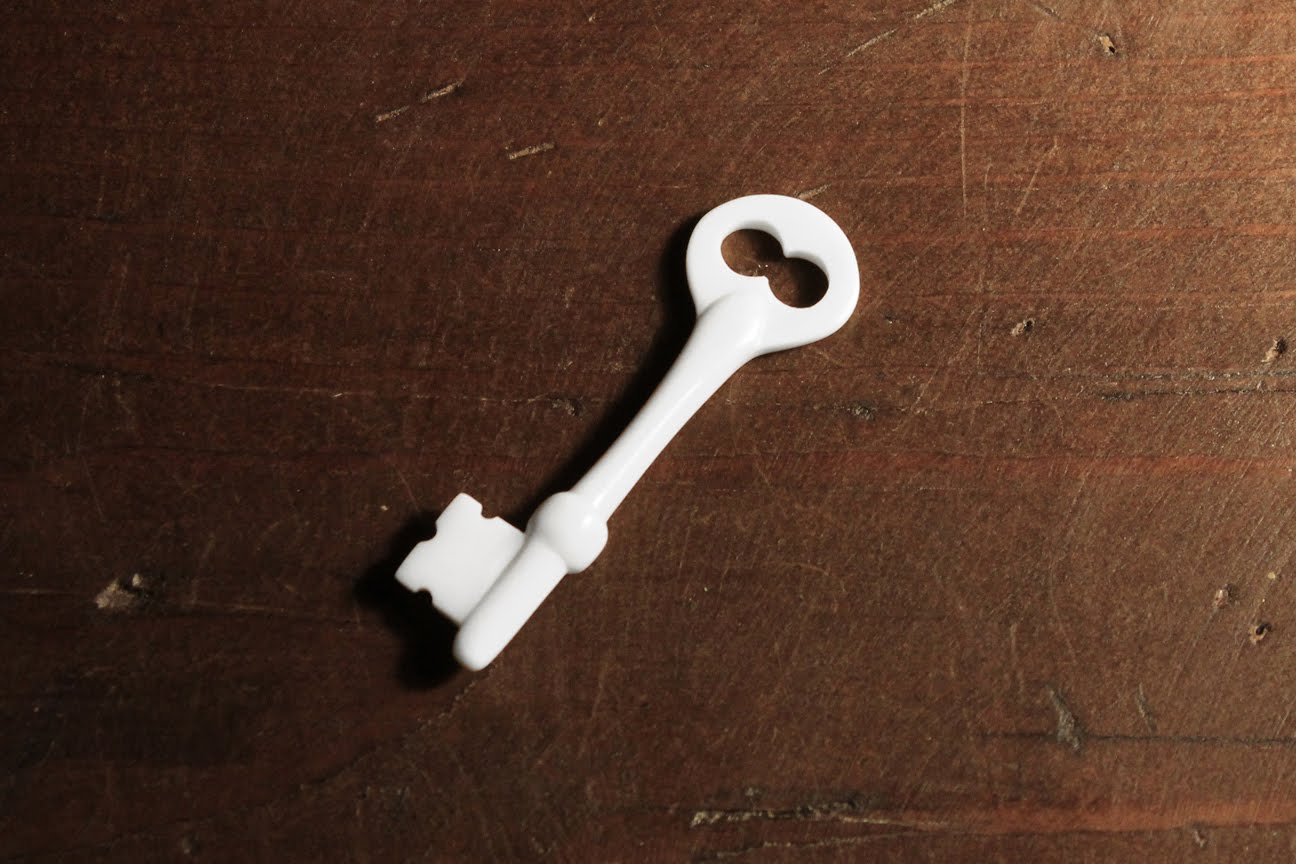 Art, Design and Sculpture by Tim Jepson: Antique Key Bone Carving ...
