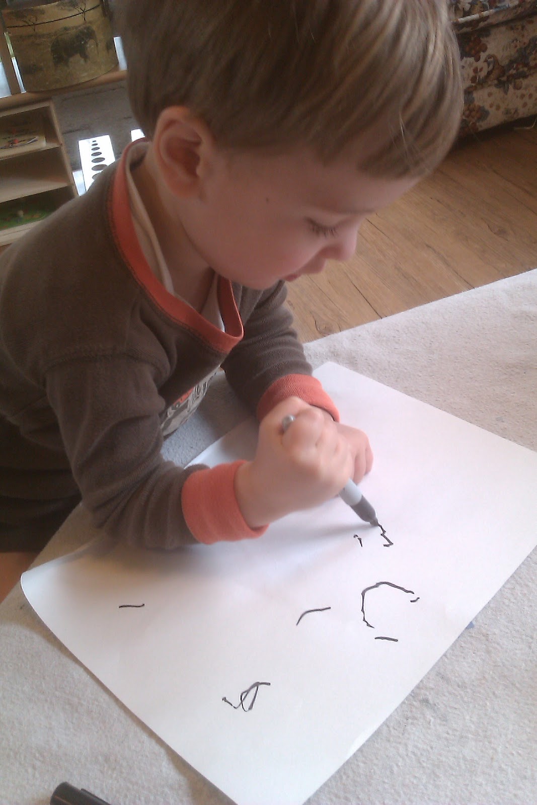 Tumbleweed Infant and Preschool House: Coloring a Drawing