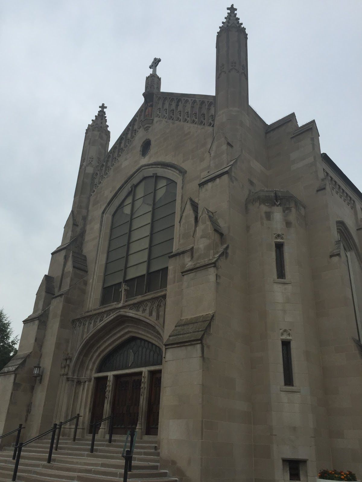 Touring Chicago's beautiful churches: St. Viator