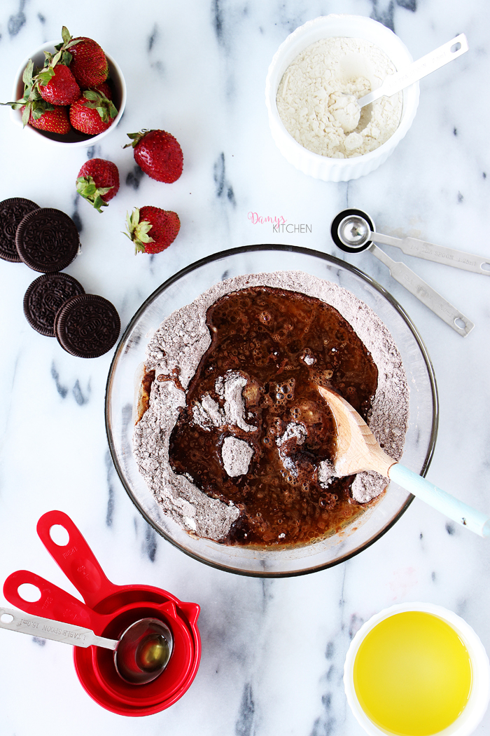 ÇİLEK VE OREO'LU PASTA - Damy's Kitchen