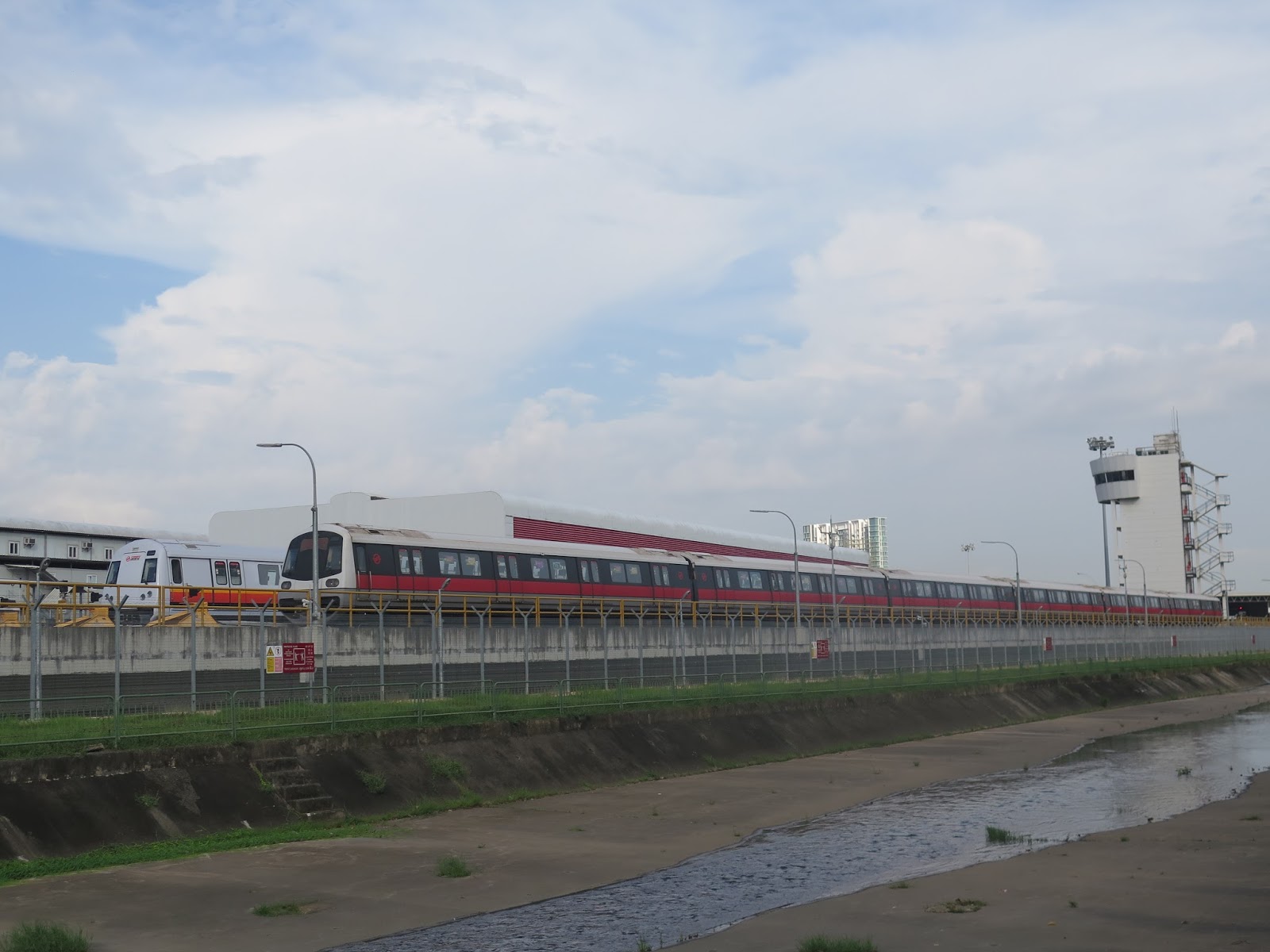 Kitaro62 Trains: Kawasaki Heavy Industries/CSR Qingdao Sifang C151B