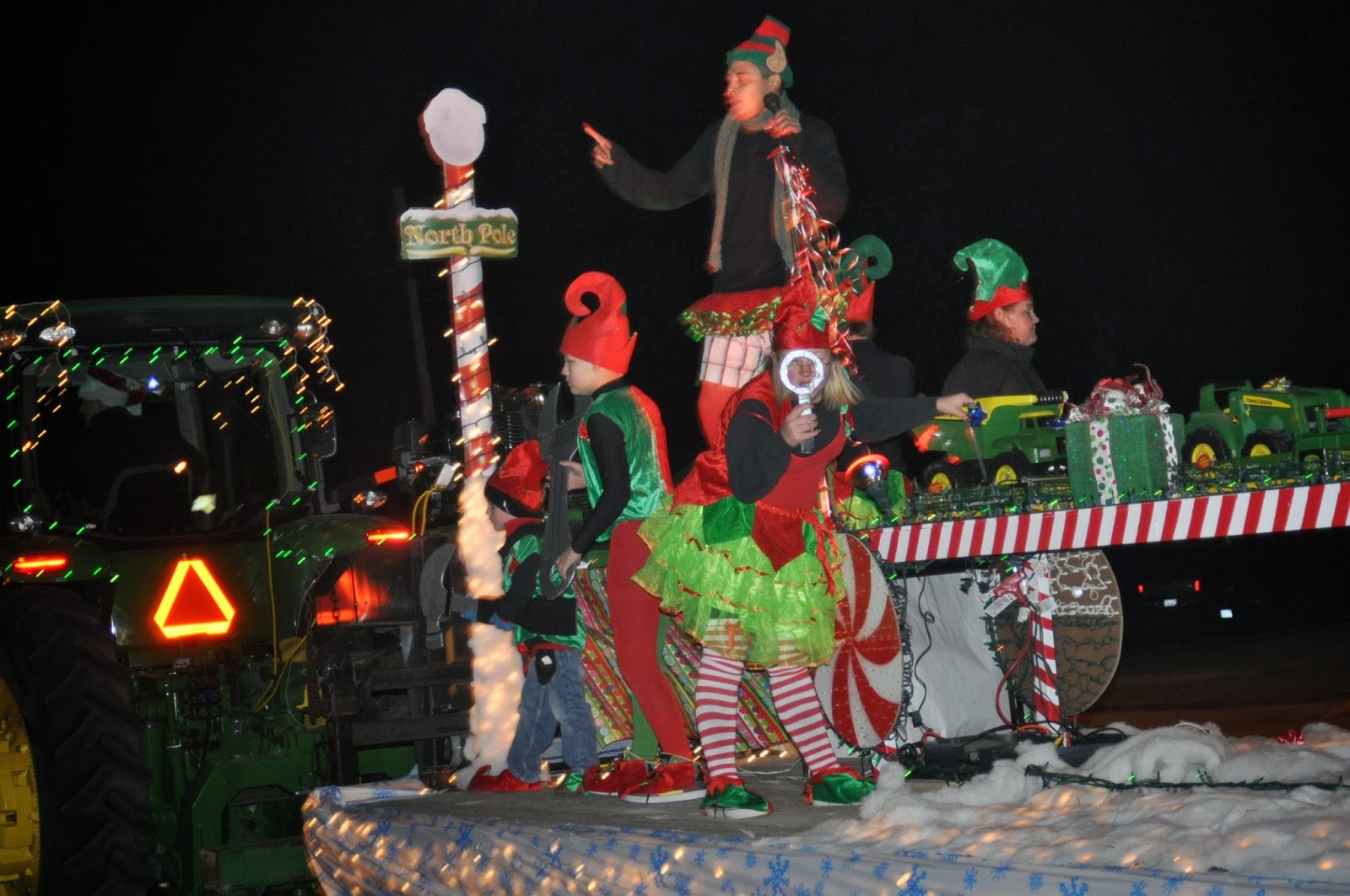 3 Cowboys and a mommy: Christmas Light Parade '13