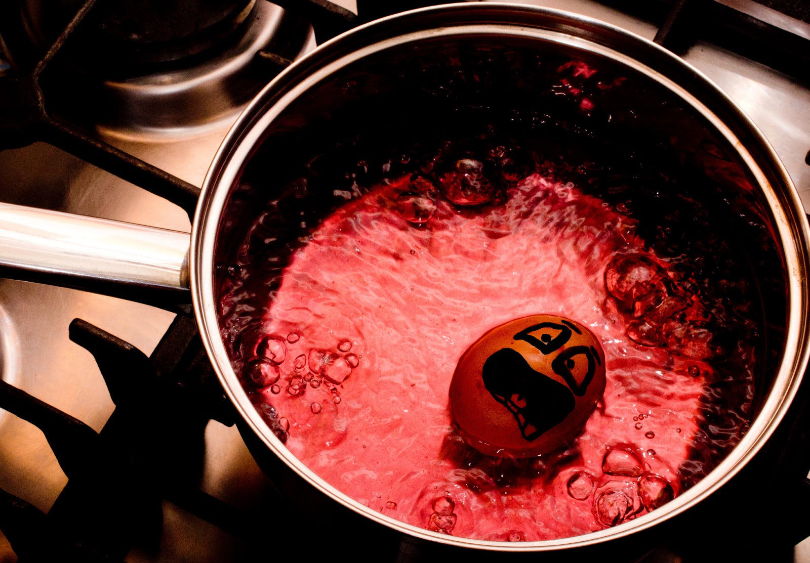 "Blood is thicker than water" nghĩa là gì?