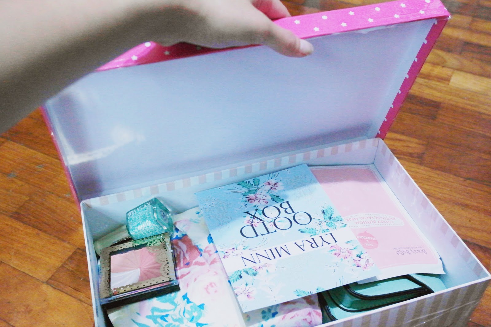 Lyraminn's OOTD Box - MONGABONG