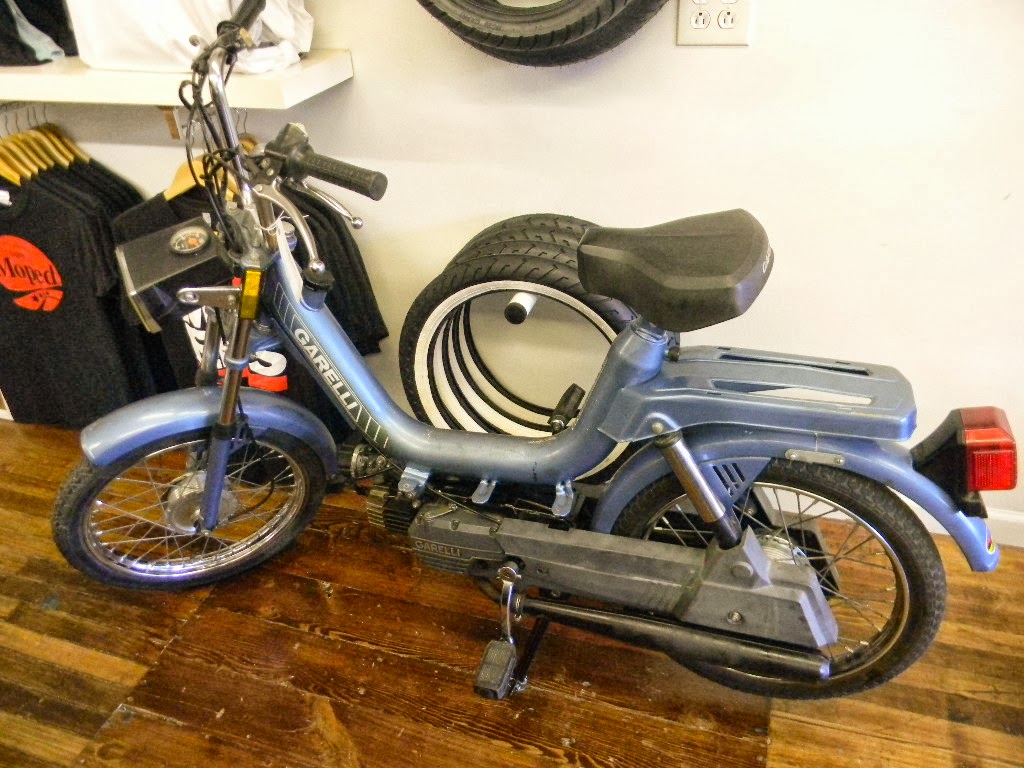 Home Alone with Mopeds.: Weekly Moped Crap - Blown up Vespa Varo ...