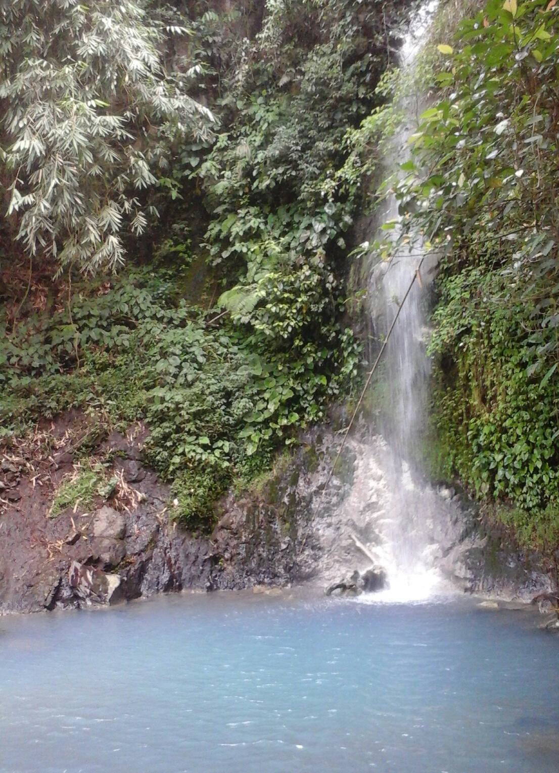 MR NUGRAHA BLOG: Curug Koleangkak - Indahnya Air Biru