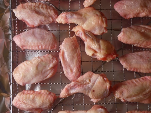 Clockwatching Tart: Chicken Wing Cook-Off