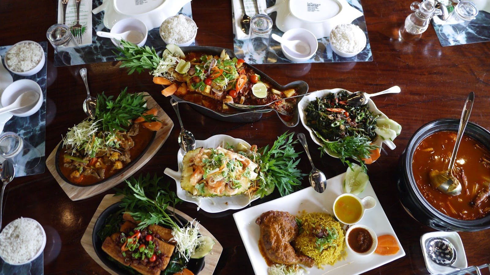 The Beauty Junkie - ranechin.com: [Food] Tanah Aina Fareena Café ...