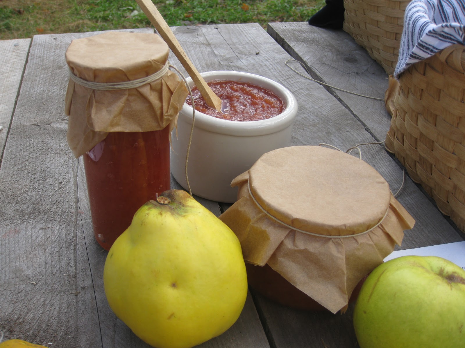 The Buzz at the Hive: Preserving the Harvest: Quinces
